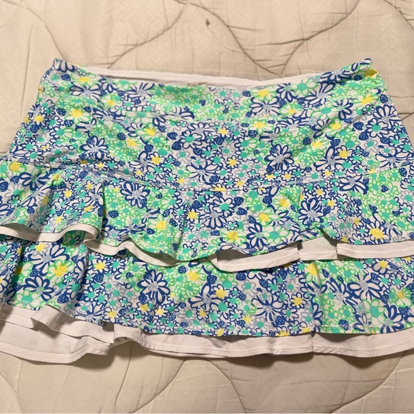 Lilly Pulitzer | Skirts | Lilly Pulitzer Daisy Print Skort | Poshmark